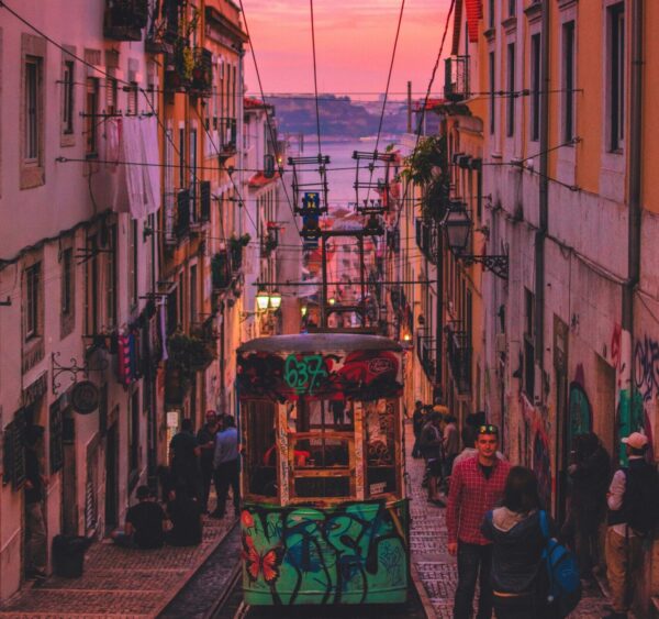 Living in Lisbon as a digital nomad - VivaNomadia